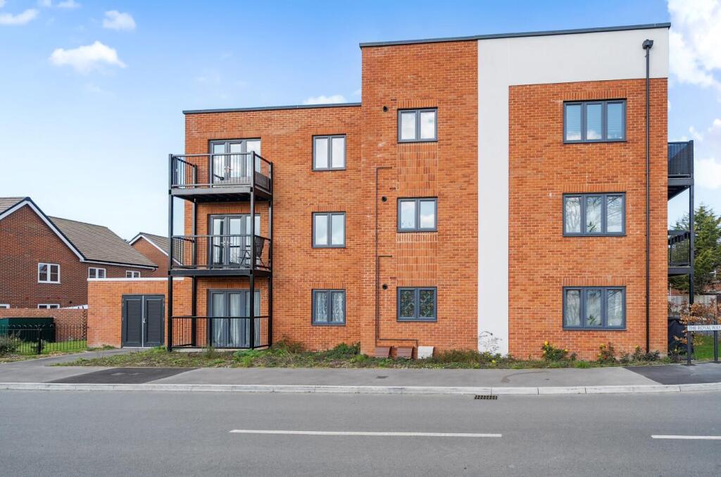 1 bedroom apartment for sale in 21 Newfoundland Road, Deepcut ...