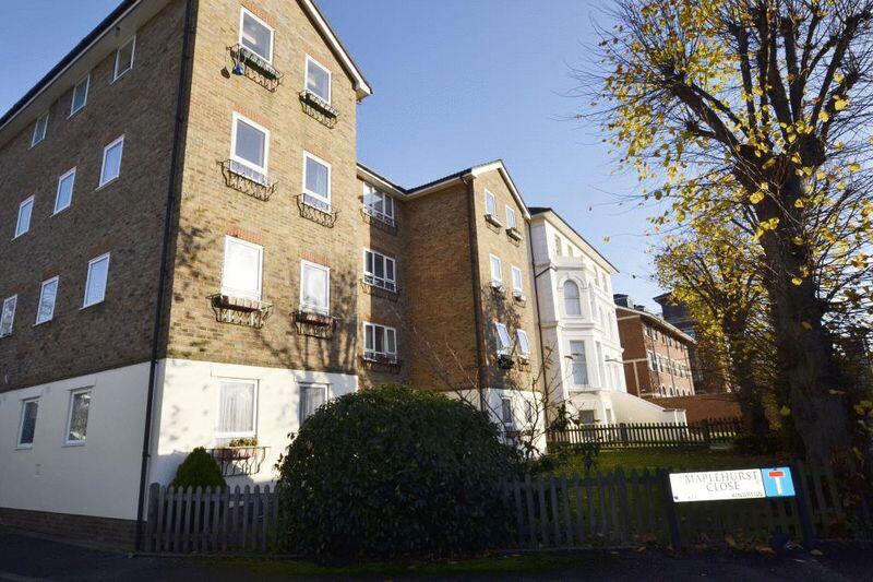 1 bedroom flat for rent in Maplehurst Close, Kingston, KT1