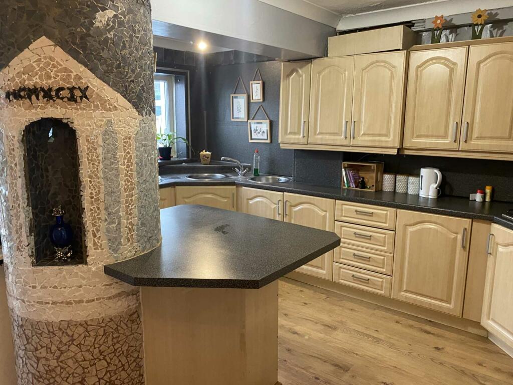 3 bedroom semi-detached house for sale in Chetwyn Avenue, Royton, Oldham, OL2