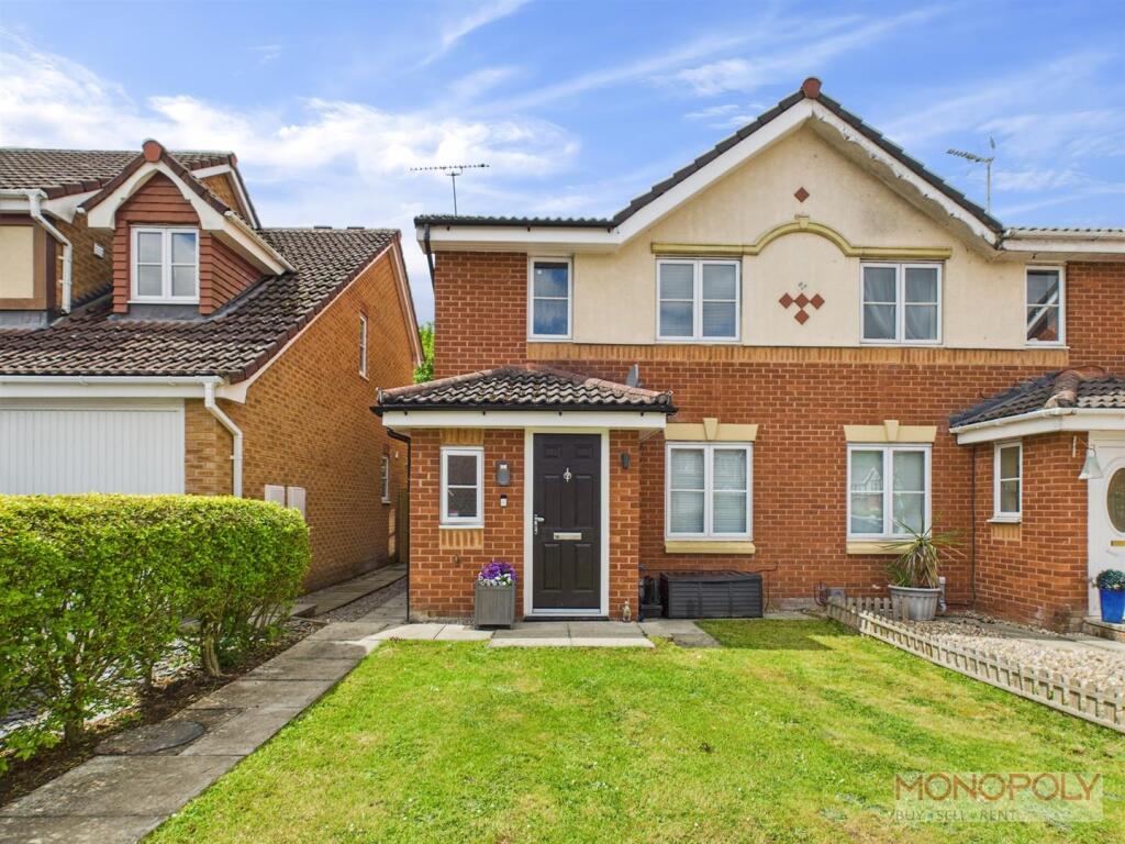 3 bedroom semi-detached house for sale in Goodwick Drive, Wrexham, LL13