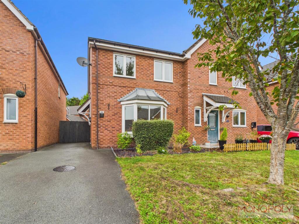 3 bedroom semi-detached house for sale in Cae'r Efail, Acrefair ...