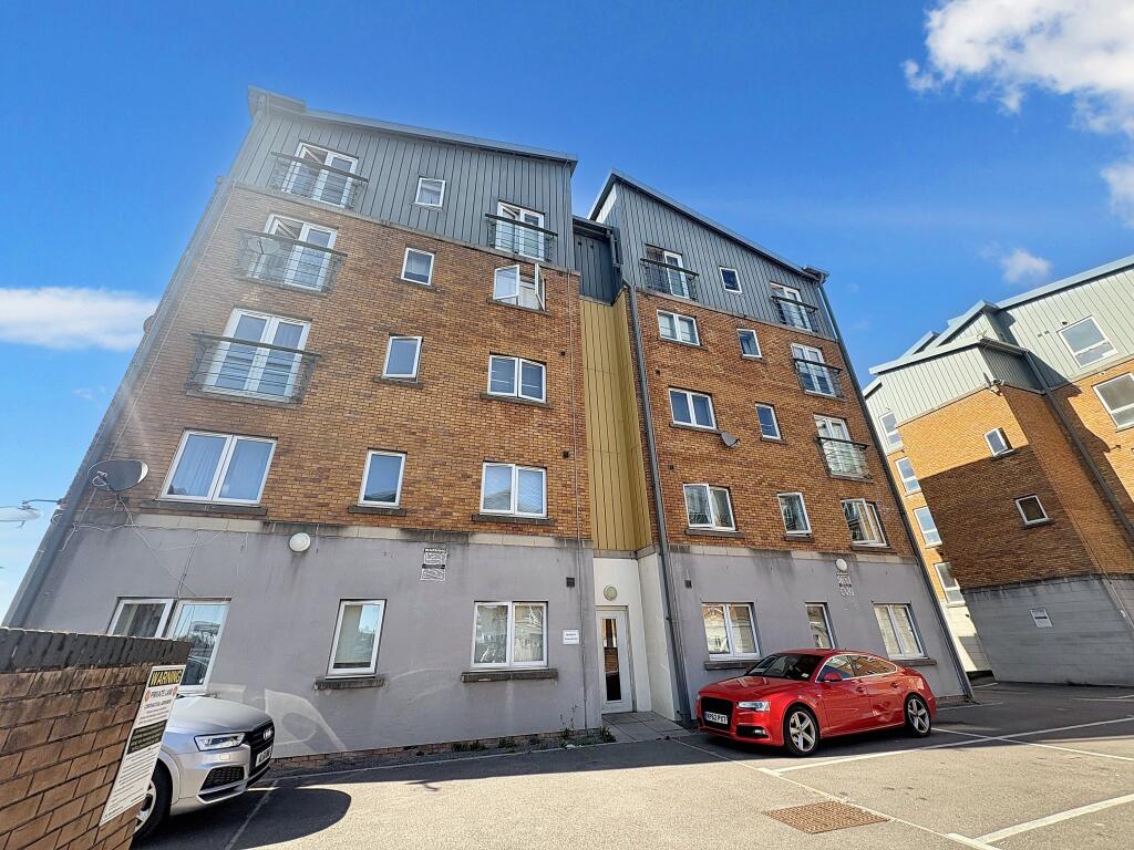 Block of apartments for sale in Moorhead close, , , CF24