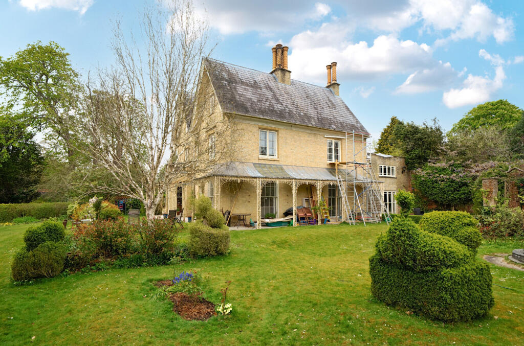 1 bedroom flat for sale in Basingstoke Road, Kings Worthy, Winchester ...