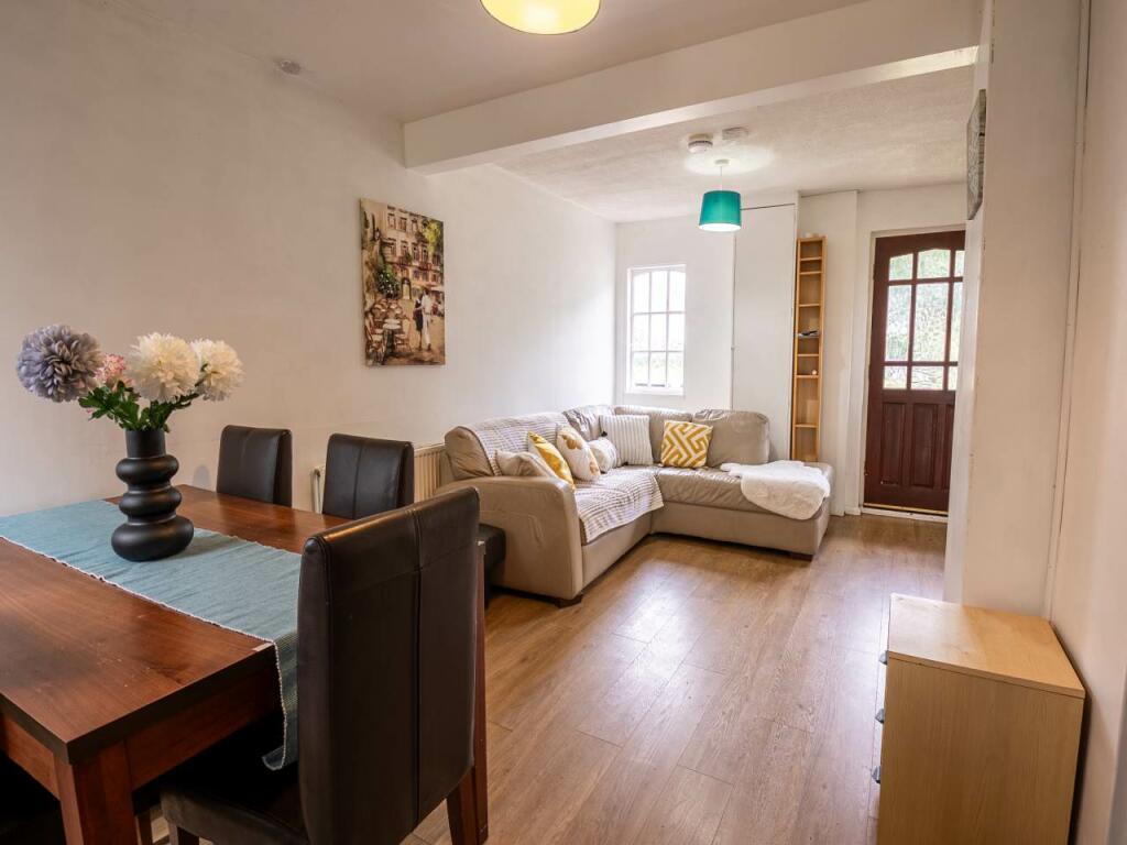 5 bedroom house for rent in Knight Avenue, Canterbury, , CT2