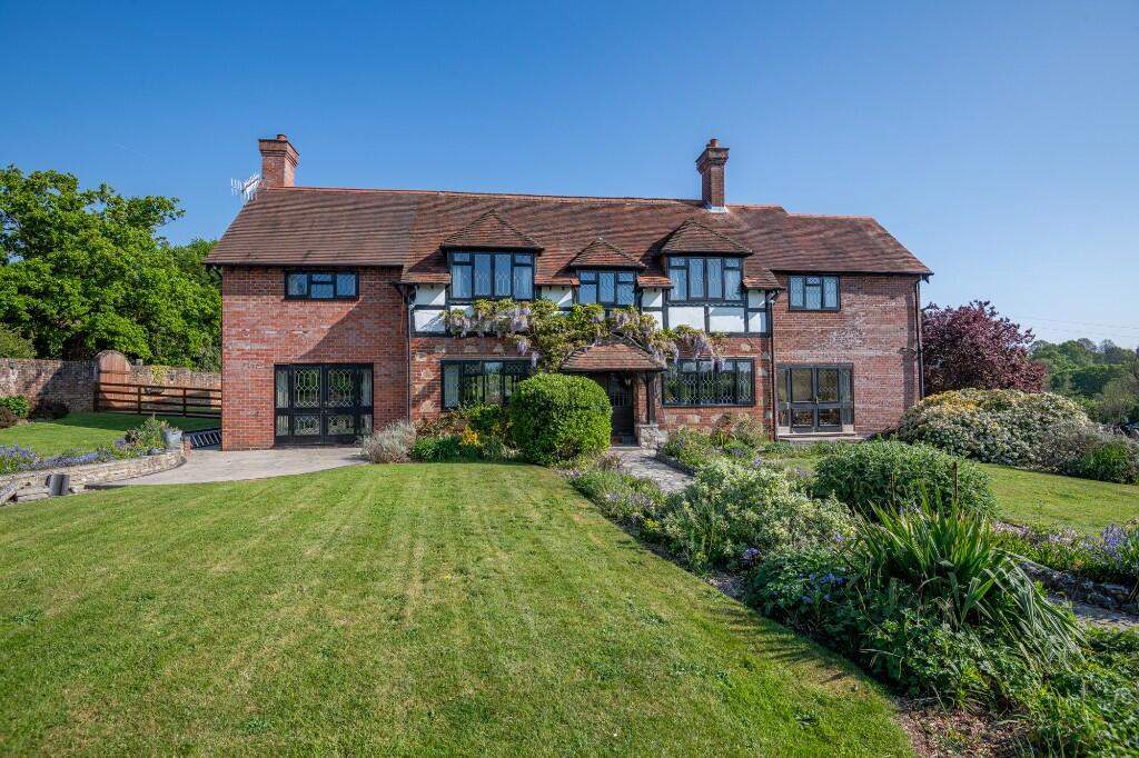 7 bedroom detached house for sale in Mill Lane, Fareham, Hampshire, PO15