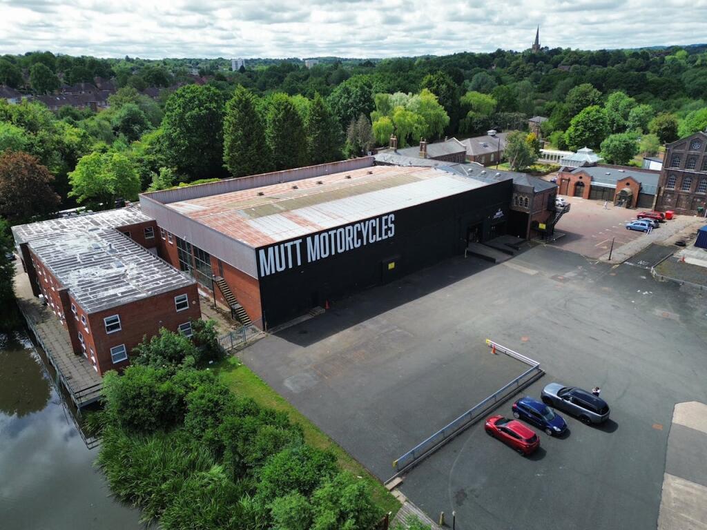 Light industrial facility to lease in Lakeside Business Centre, Lifford ...