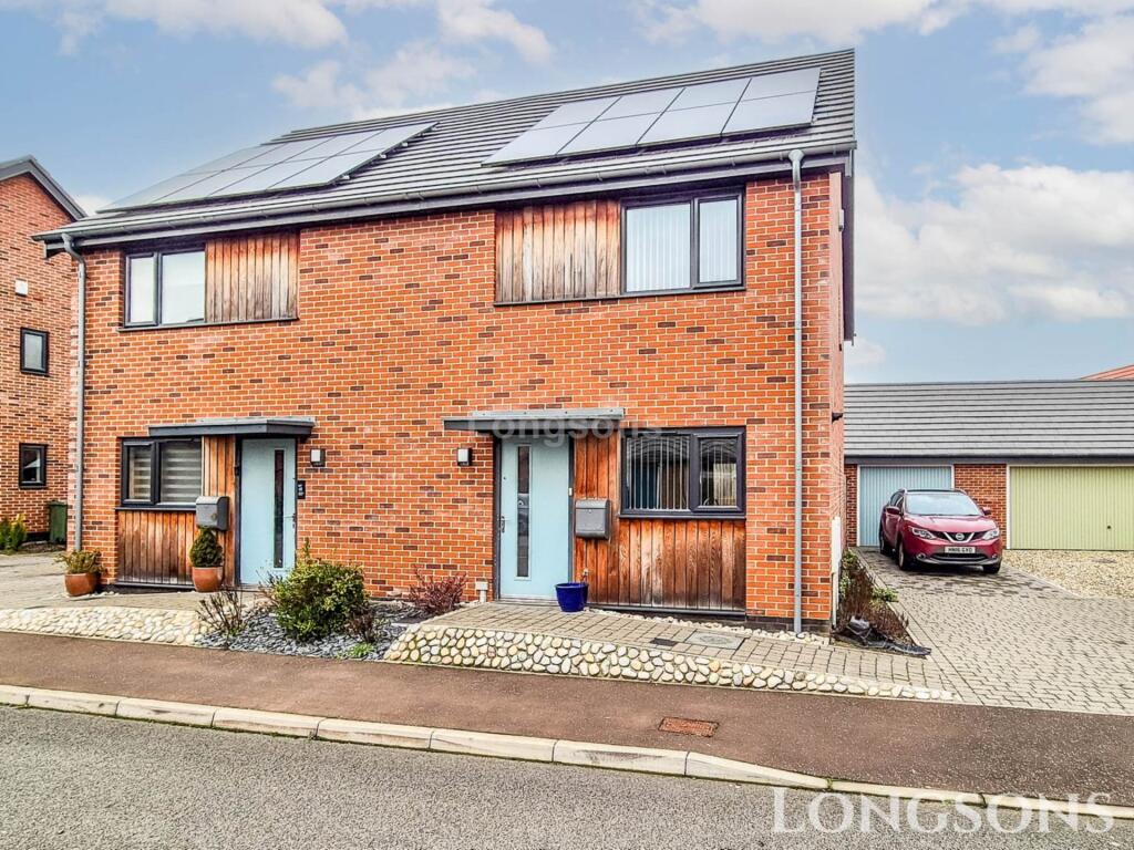 2 bedroom semi-detached house for sale in Mayfly Road, Swaffham, PE37