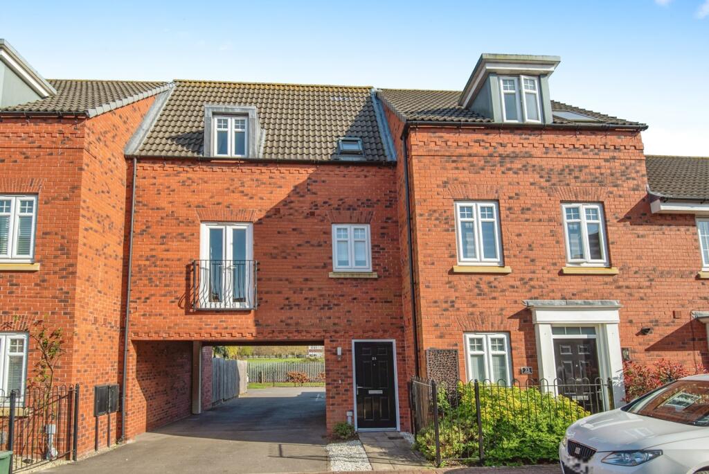 2 bedroom terraced house for sale in Derwent Drive, Doncaster, South ...