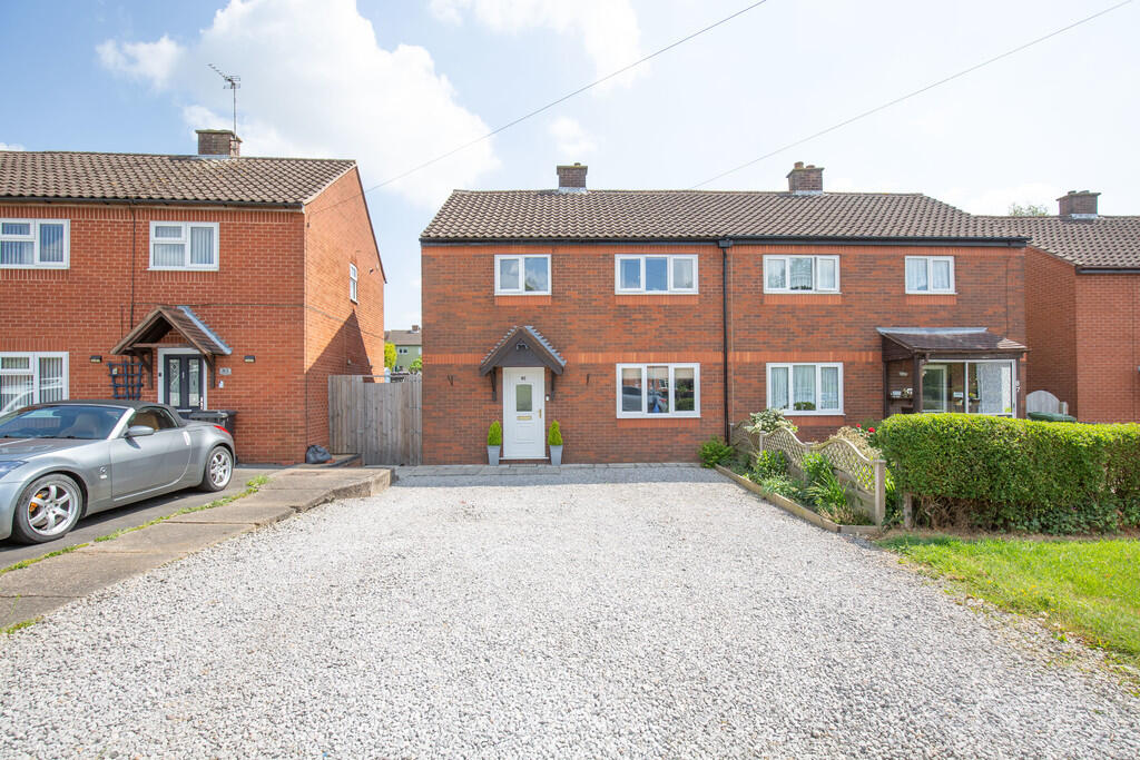 3 bedroom semi-detached house for sale in Kitwood Avenue, Dordon, B78