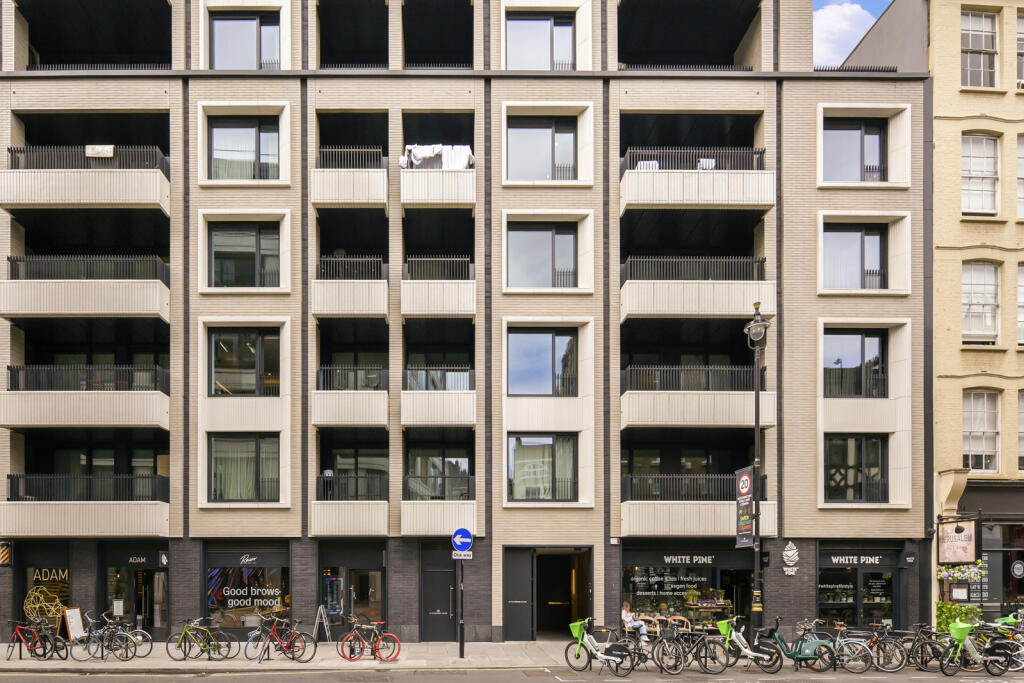 1 bedroom apartment for sale in Rathbone Place, London, W1T