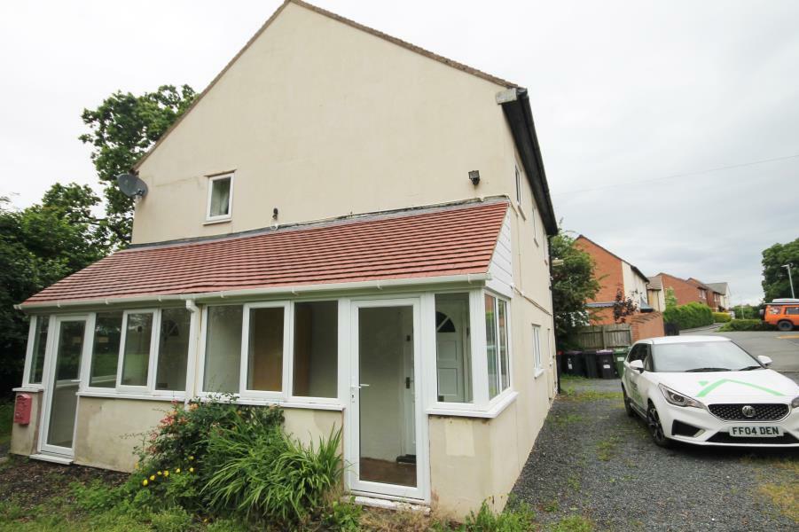 1 bedroom flat for sale in Flat 2 Barnfield House, TF6