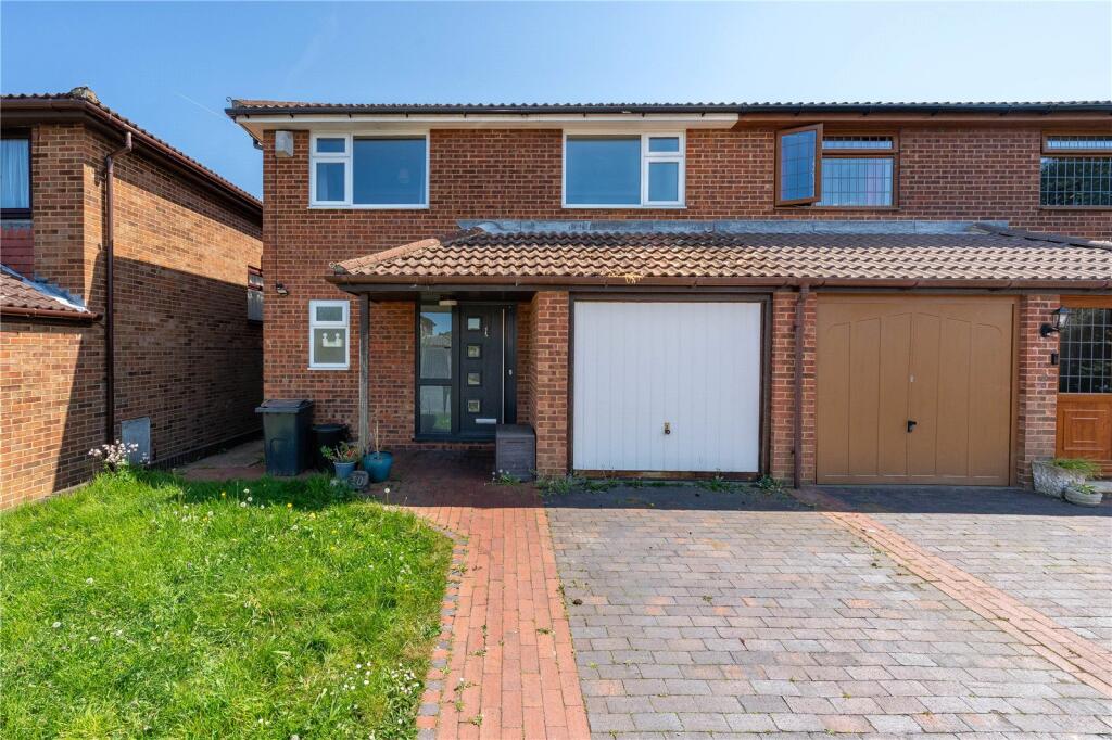 4 bedroom semi-detached house for sale in Ellingham Leas, Maidstone, ME15