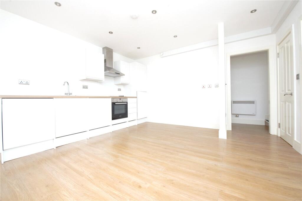 2 bedroom flat for rent in Pudding Lane, Maidstone, ME14