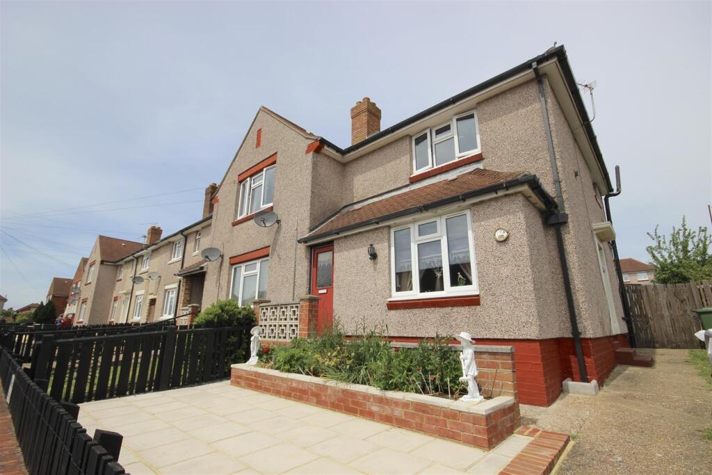 1 bedroom flat for rent in Colchester Road, Portsmouth, PO6