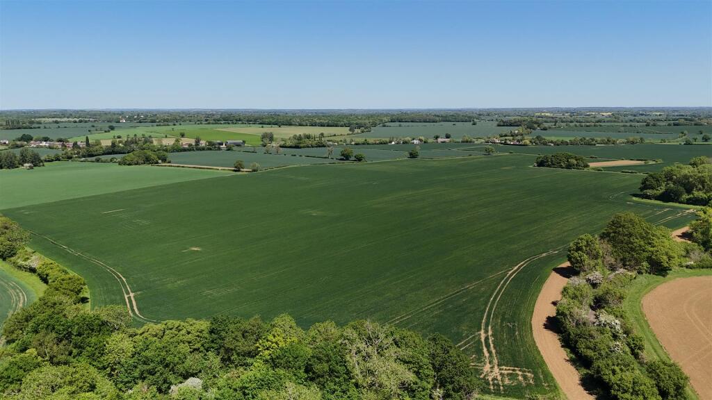 Farm house for sale in 230.18 acres - Rook End Lane, Debden, CB11
