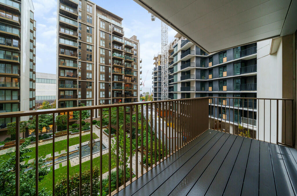 2 bedroom apartment for sale in Bowery Apartments, Fountain Park Way ...