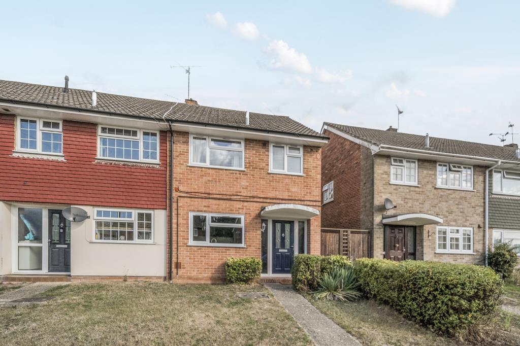 3 bedroom semi-detached house for sale in Calcot / Fords Farm ...