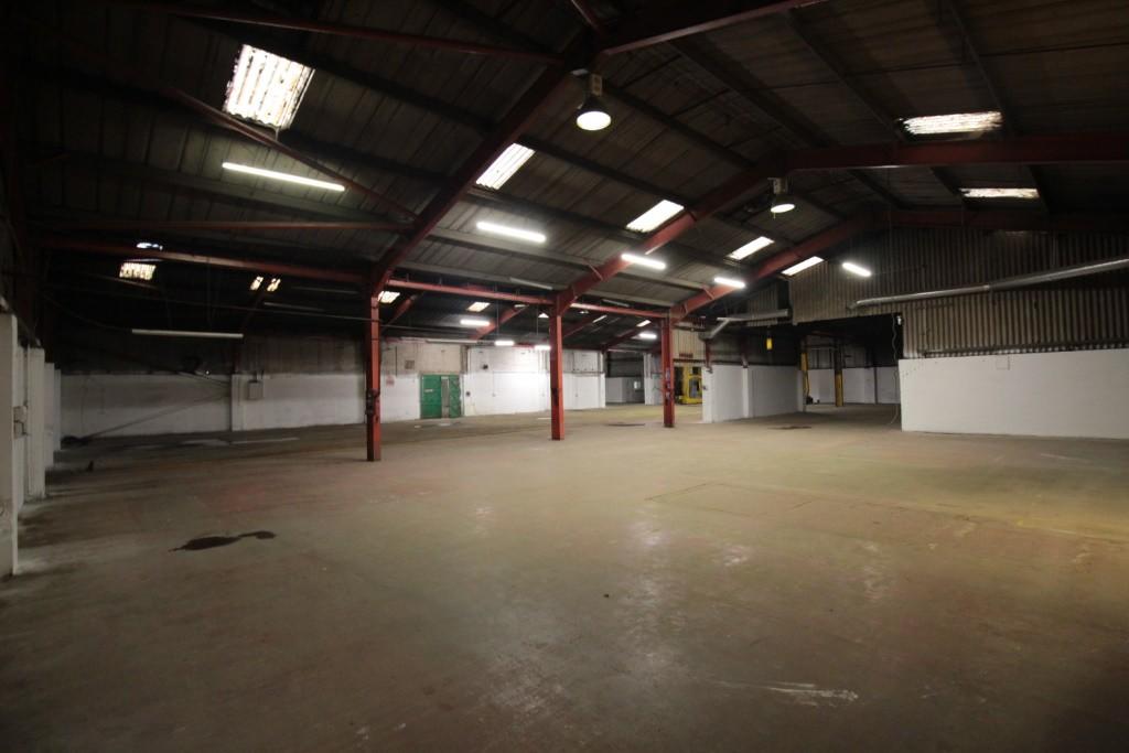 Light industrial facility to lease in Retford Road, Woodhouse Mill ...