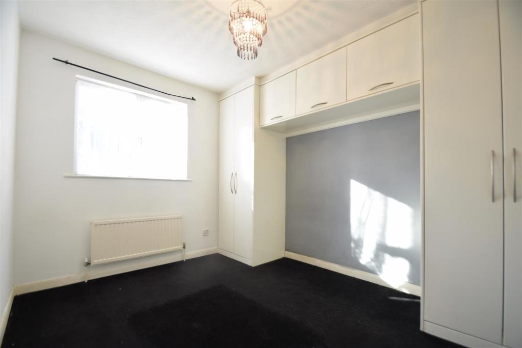 2 Bedroom Maisonette For Sale In Heathcote Way Yiewsley West Drayton Ub7