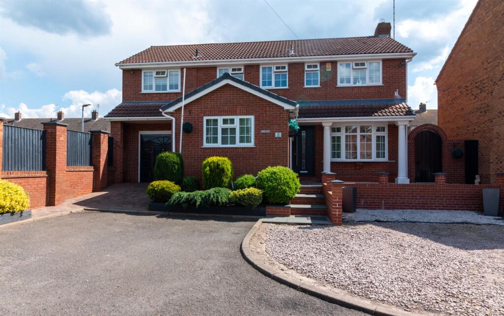 4 bedroom detached house for sale in Ash Lea Close, Cotgrave, Nottingham, NG12