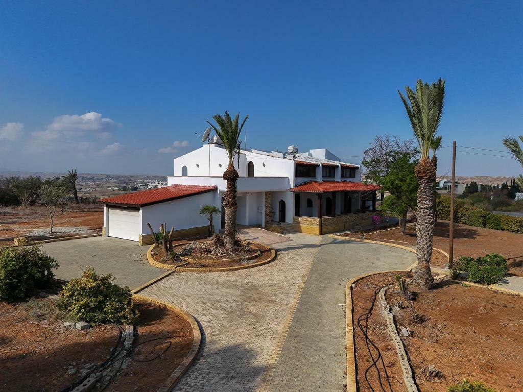 5 bedroom villa for sale in Nicosia, Dhali, Cyprus