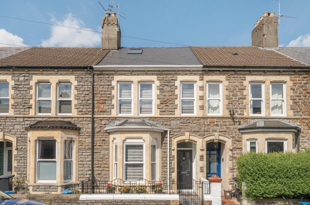 4 bedroom terraced house for sale in Eyre Street, Splott, Cardiff, CF24