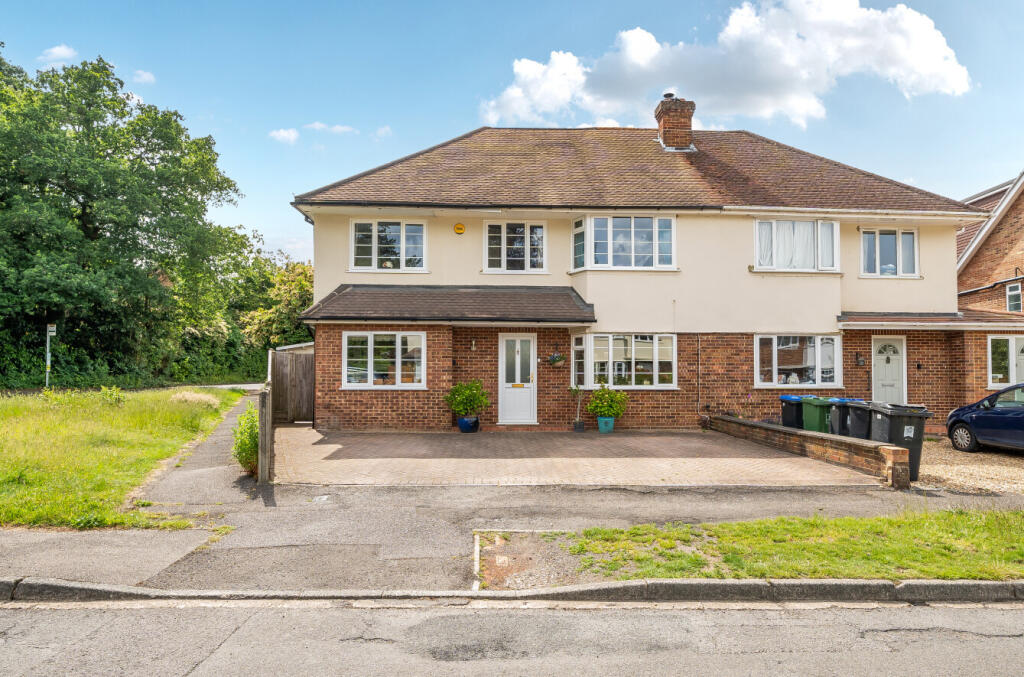 4 bedroom semi-detached house for sale in St James Close, Woking ...