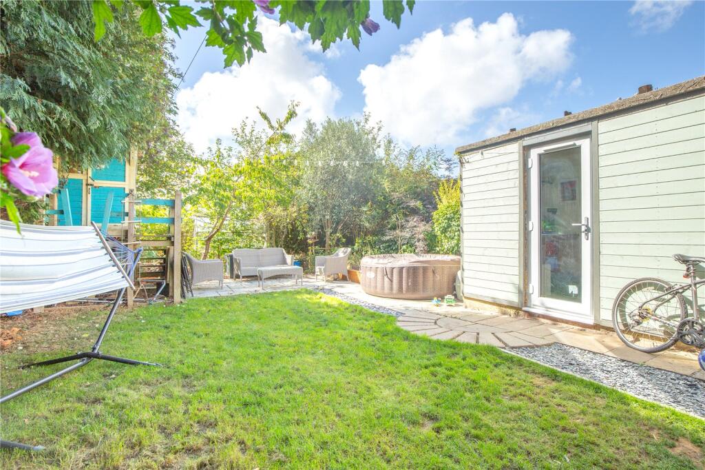 3 bedroom semi-detached house for sale in Bonnington Walk, Bristol, BS7