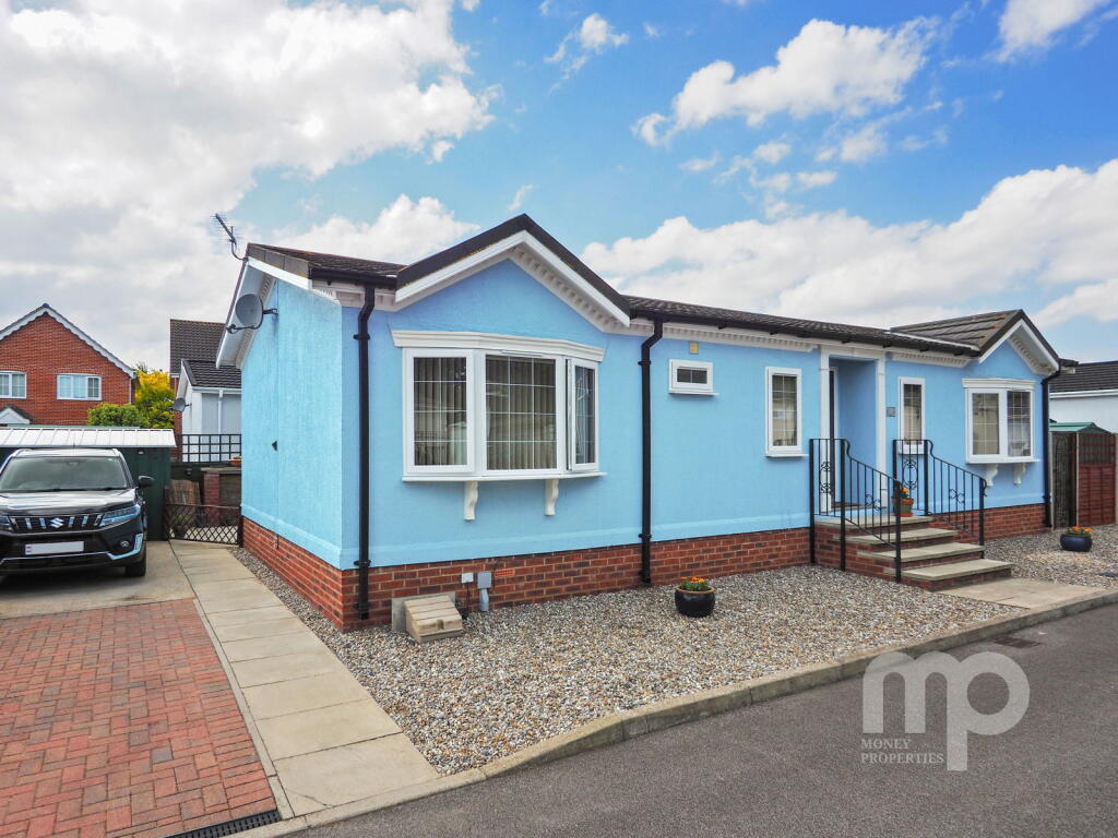 2 bedroom park home for sale in Bramble Close, Attleborough, NR17