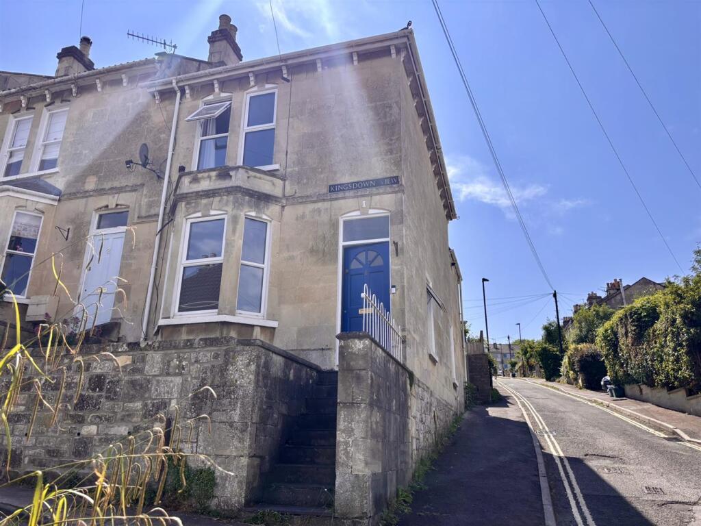 2 bedroom end of terrace house for rent in Kingsdown View, Bath, BA1