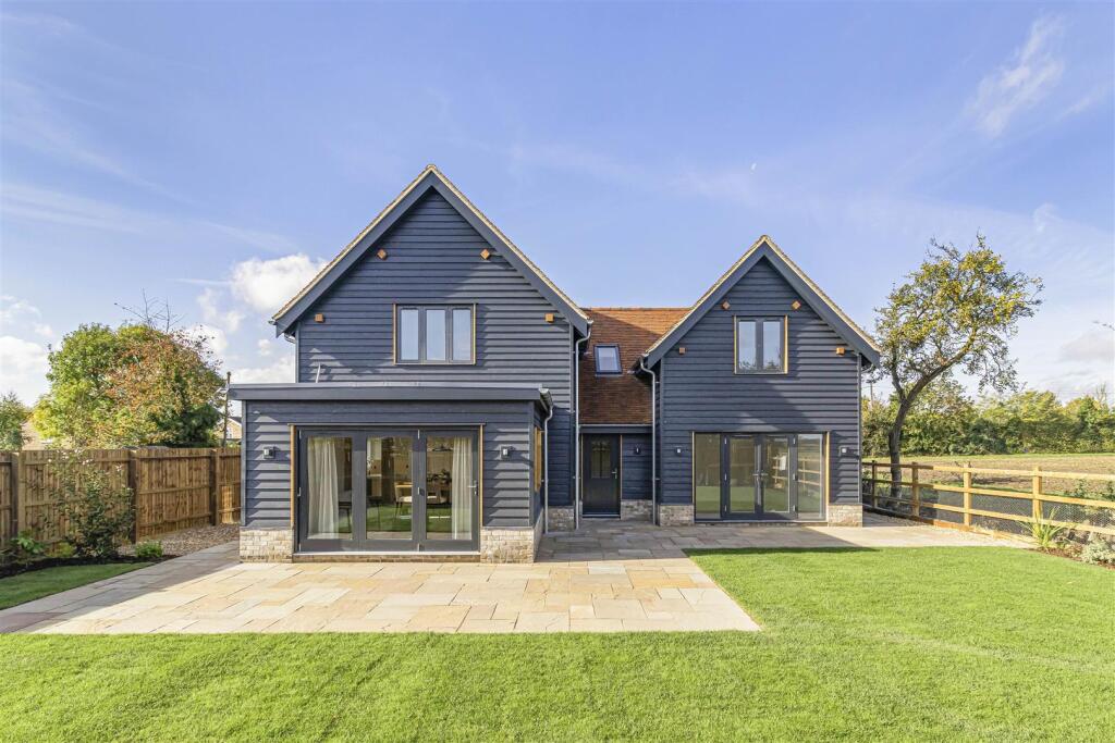 4 bedroom detached house for sale in Warton Barns, Toft, Cambridge, CB23