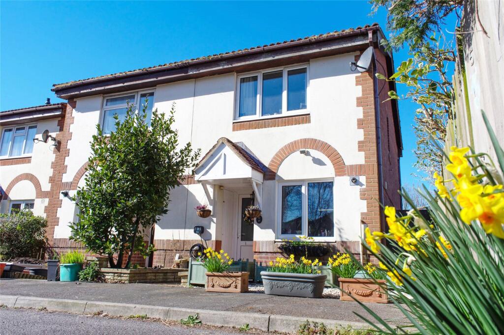2 bedroom semi-detached house for sale in Stag Close, New Milton ...