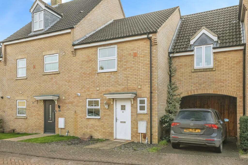 2 bedroom terraced house for sale in Mallory Drive, Yaxley ...