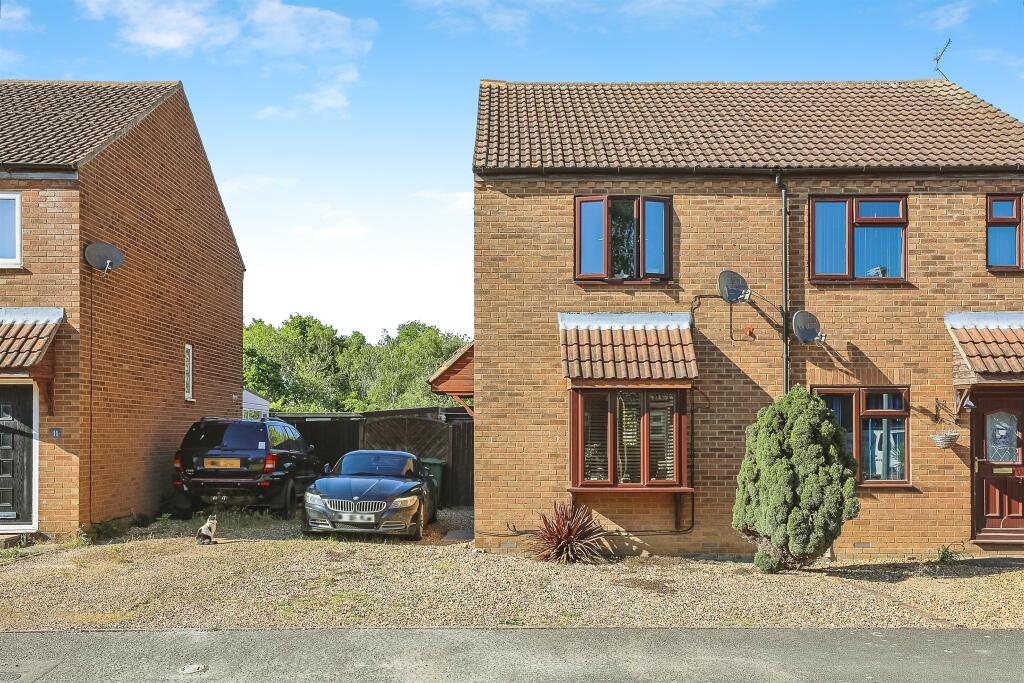 2 bedroom semi-detached house for sale in Red Barn, Turves ...