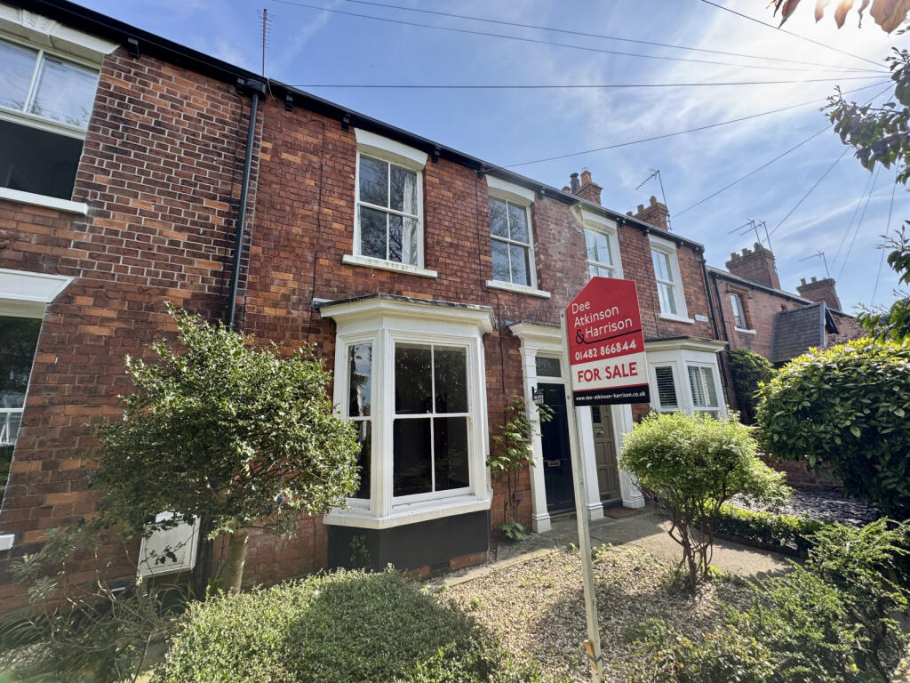 2 Bedroom Terraced House For Sale In Woodlands Beverley Hu17 8bx Hu17