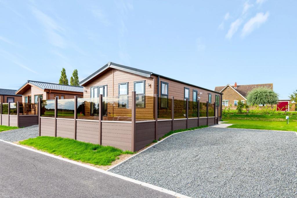 2 bedroom park home for sale in Cliffe Meadows Park, Turnham Lane ...