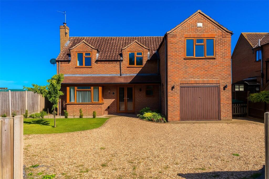 4 bedroom detached house for sale in Low Road, South Kyme, Lincoln ...