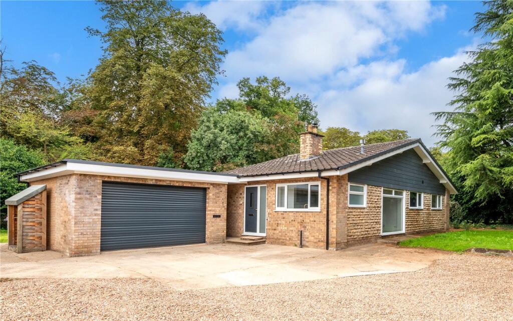 3 bedroom bungalow for sale in Southgate Spinneys, South Rauceby ...