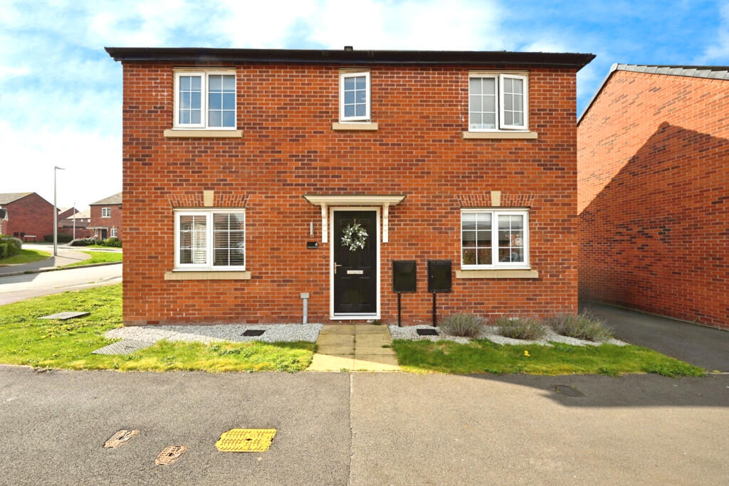 3 bedroom detached house for sale in Wimborne Road, Houlton, Rugby, CV23