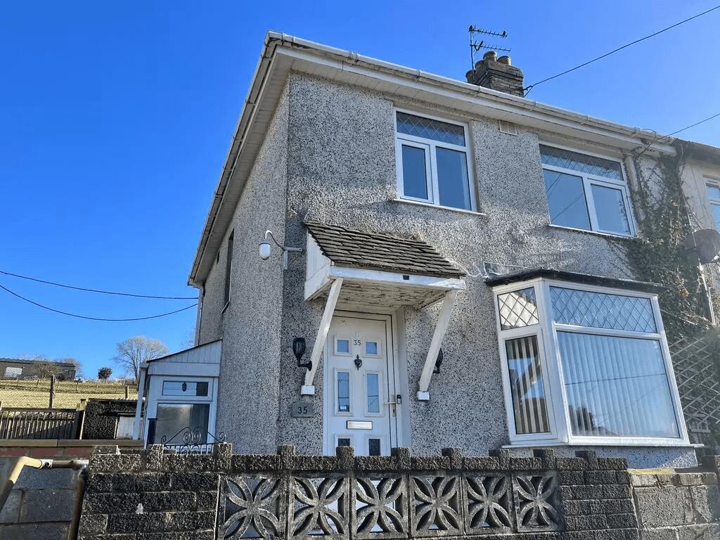 3 bedroom semi-detached house for sale in INVESTMENT 35 Fernlea, Ty ...