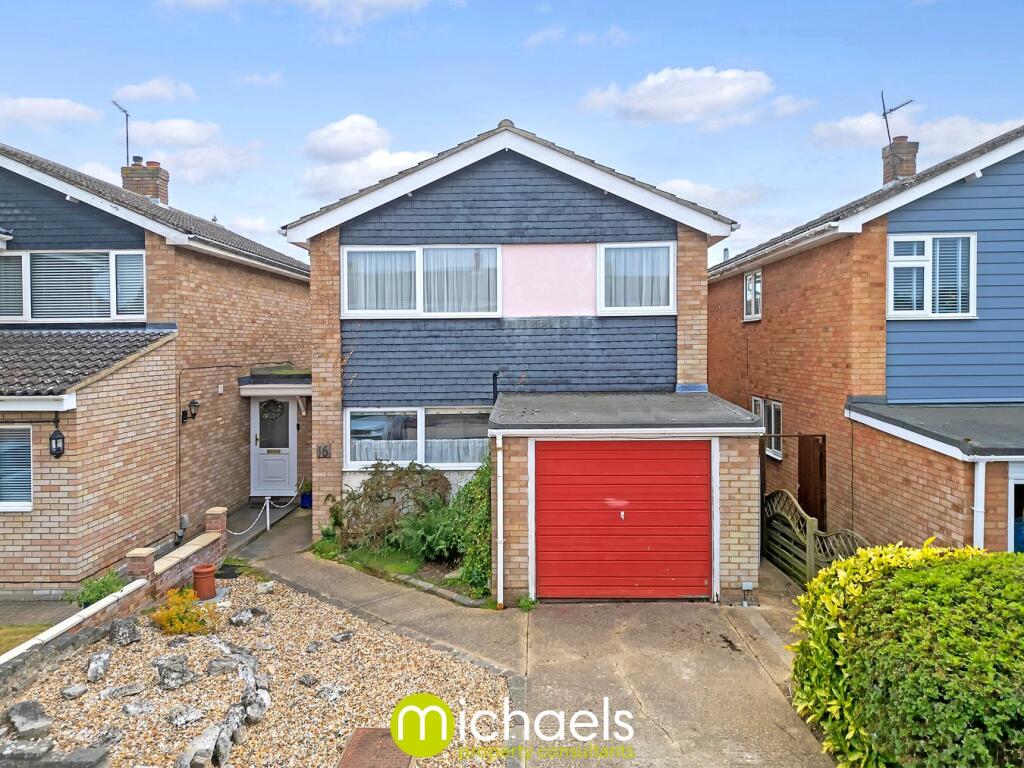 3 bedroom detached house for sale in Ewan Close, Stanway, Colchester, CO3