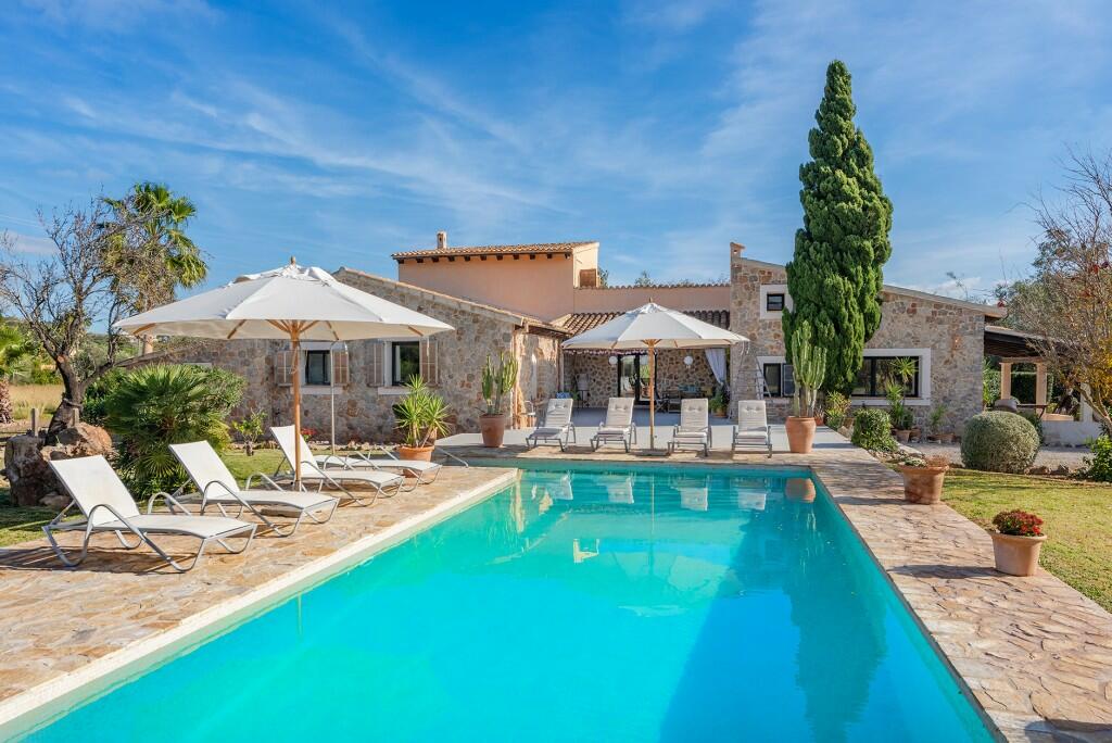 6 bedroom country house for sale in Balearic Islands, Mallorca ...
