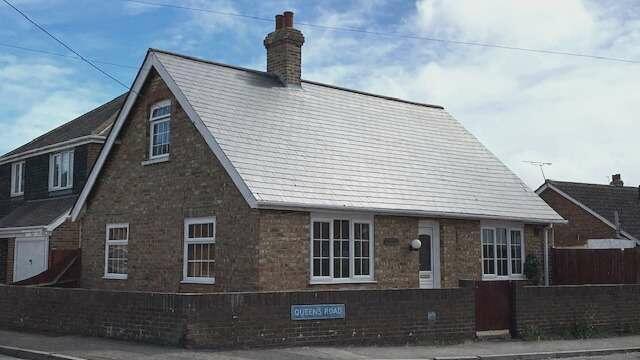 3 bedroom detached house for sale in Queens road, Romney Marsh, TN29