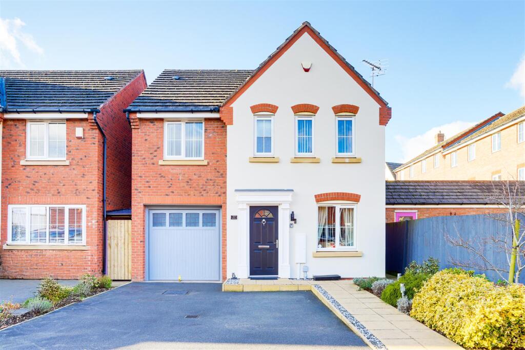 4 bedroom detached house for sale in James Drive, Calverton ...