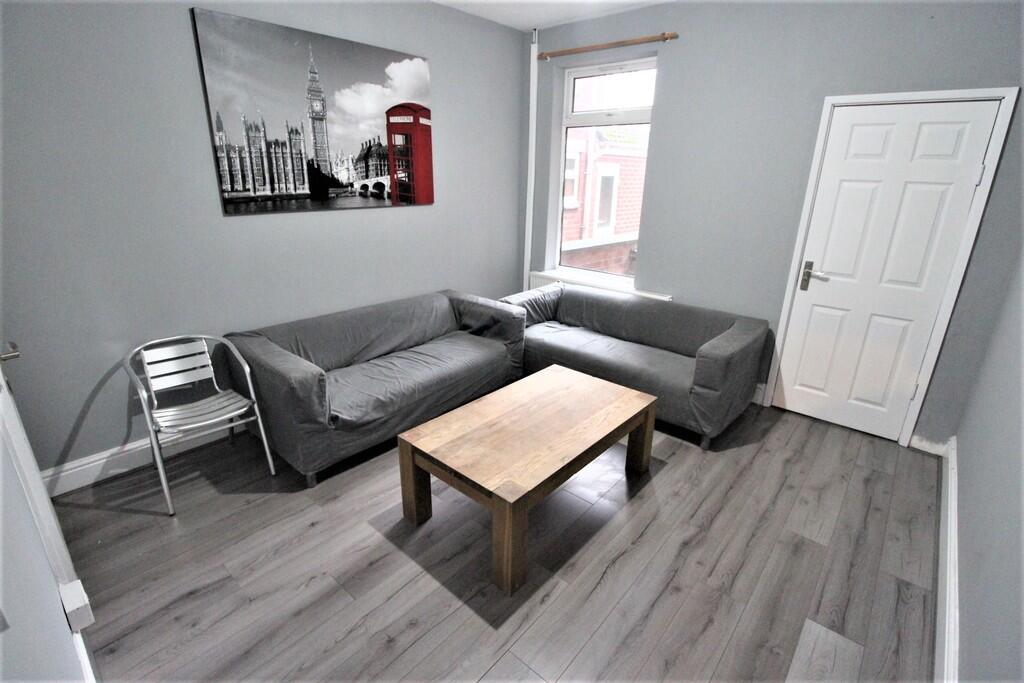 5 bedroom terraced house for rent in Gulson Road, Coventry, CV1 2HZ, CV1