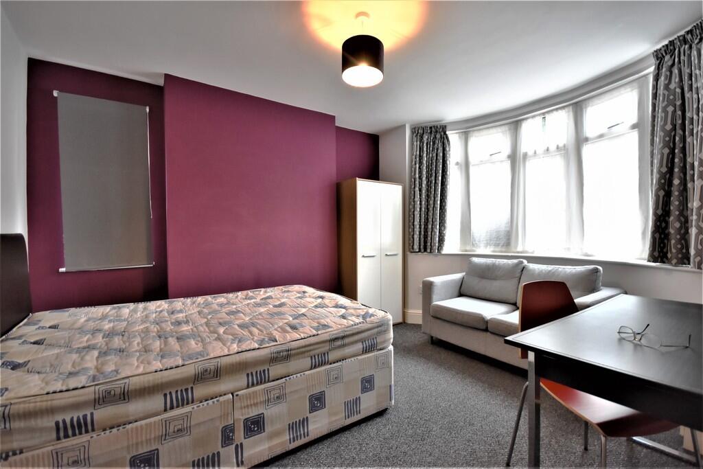 1 bedroom house share for rent in Burns Road, Coventry, CV2 4AD, CV2