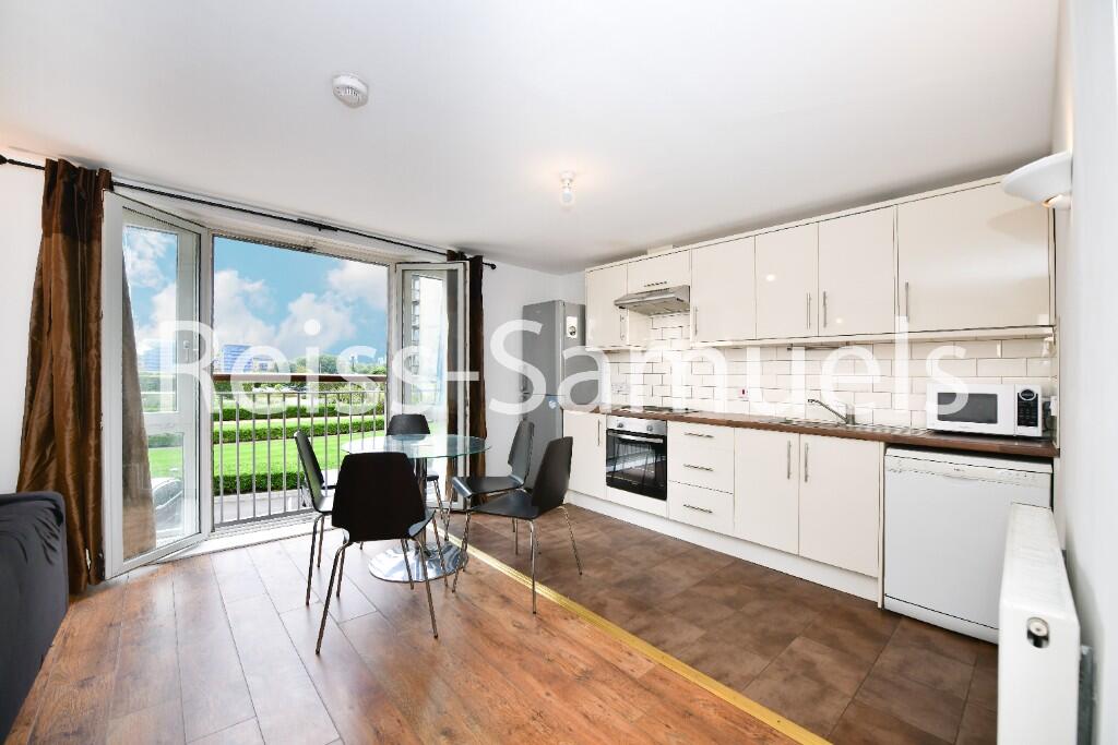 3 bedroom apartment for rent in Westferry Road, London, E14