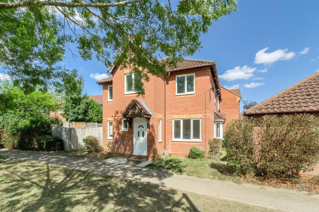 3 bedroom semi-detached house for sale in Cressey Avenue, Shenley Brook ...