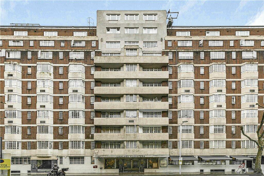 Studio flat for sale in Chelsea Cloisters, Sloane Avenue, London, SW3