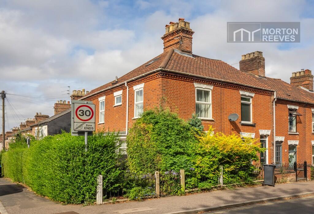 3 bedroom end of terrace house for sale in Telegraph Lane East, Norwich ...